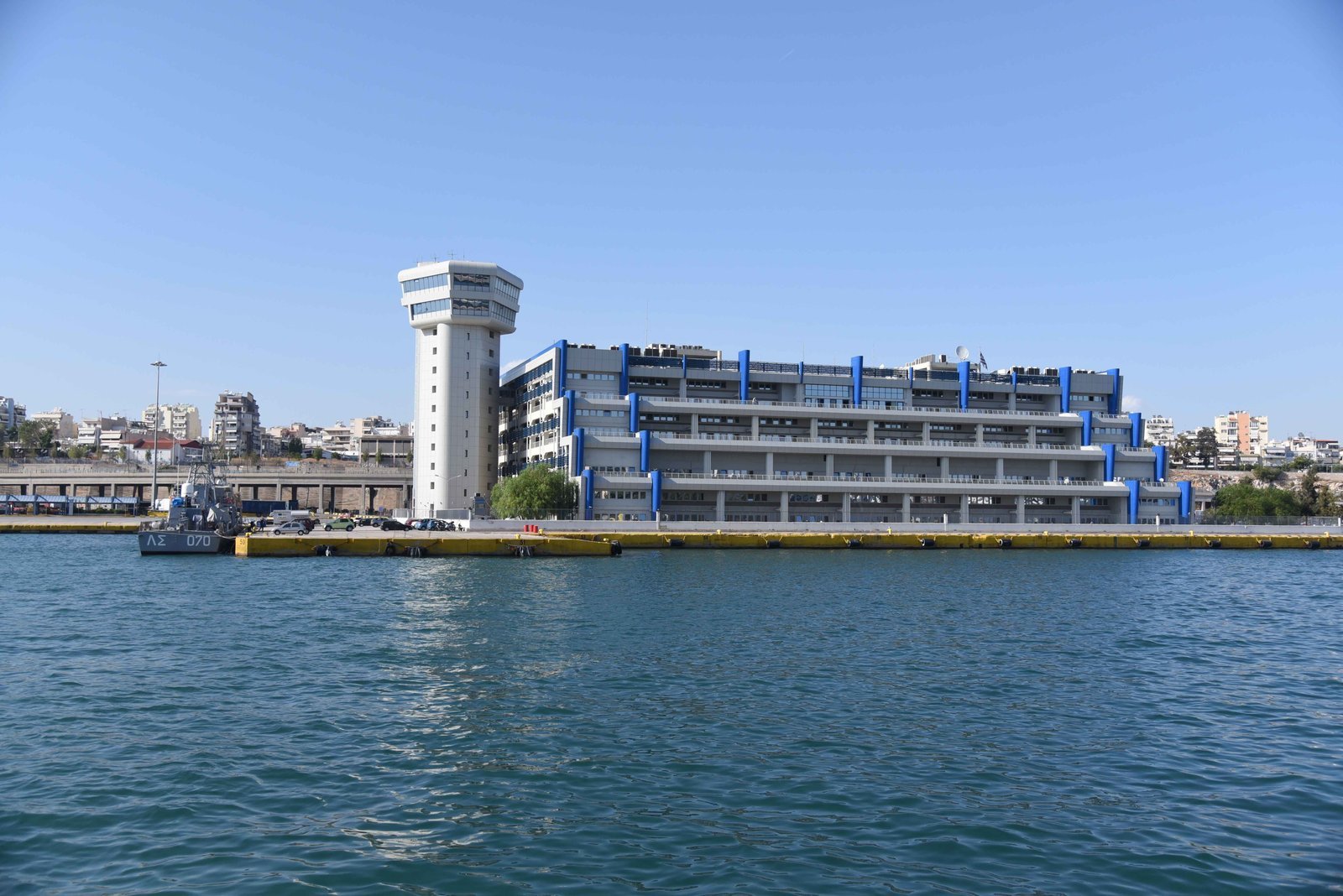 Λιμεναρχείο Σαρωνικού: Απαγόρευση θαλάσσιου λουτρού και αγκυροβολίας ...